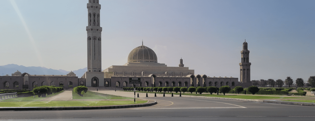 Große Sultan Qabus Moschee - Einzigartige Architektur